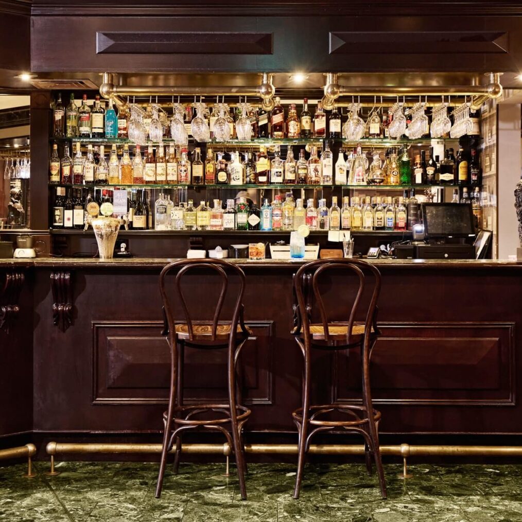 Chesters Bar Brisbane | Club Lounge Brisbane | View Brisbane