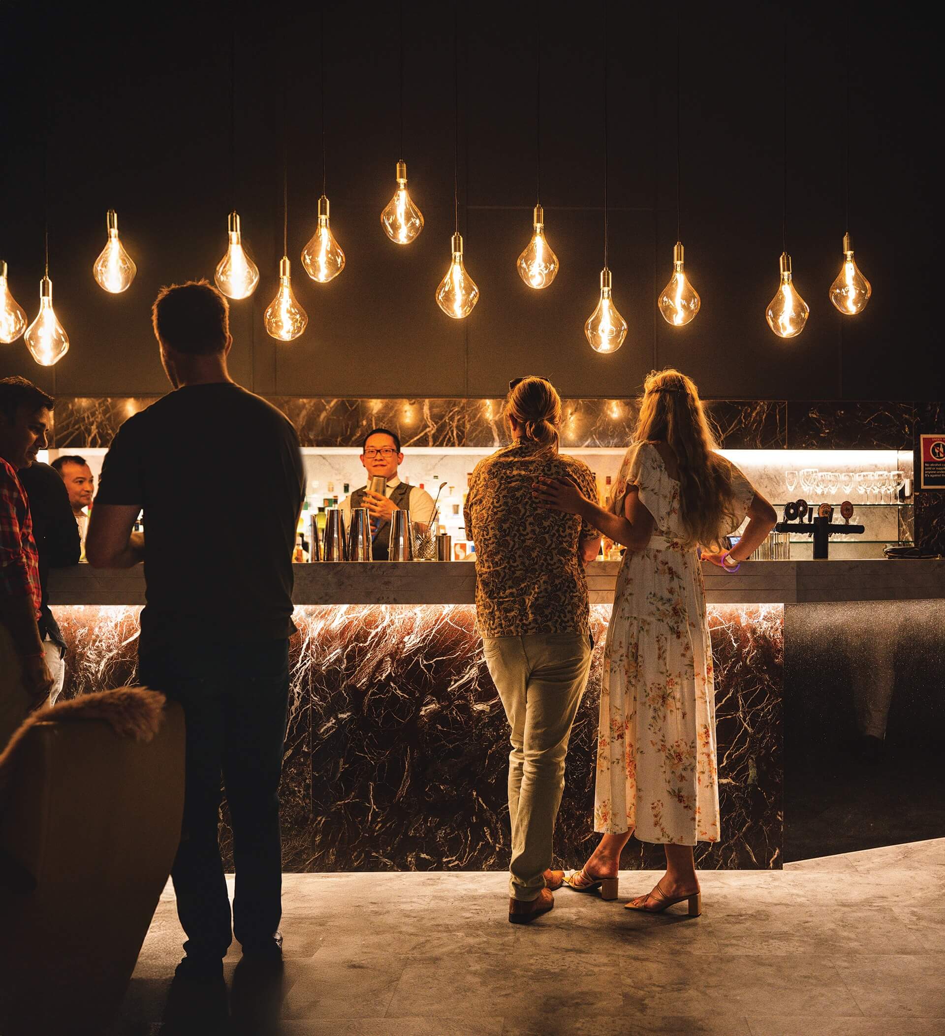 Happy Hour at Wylde Bar | View Hotels